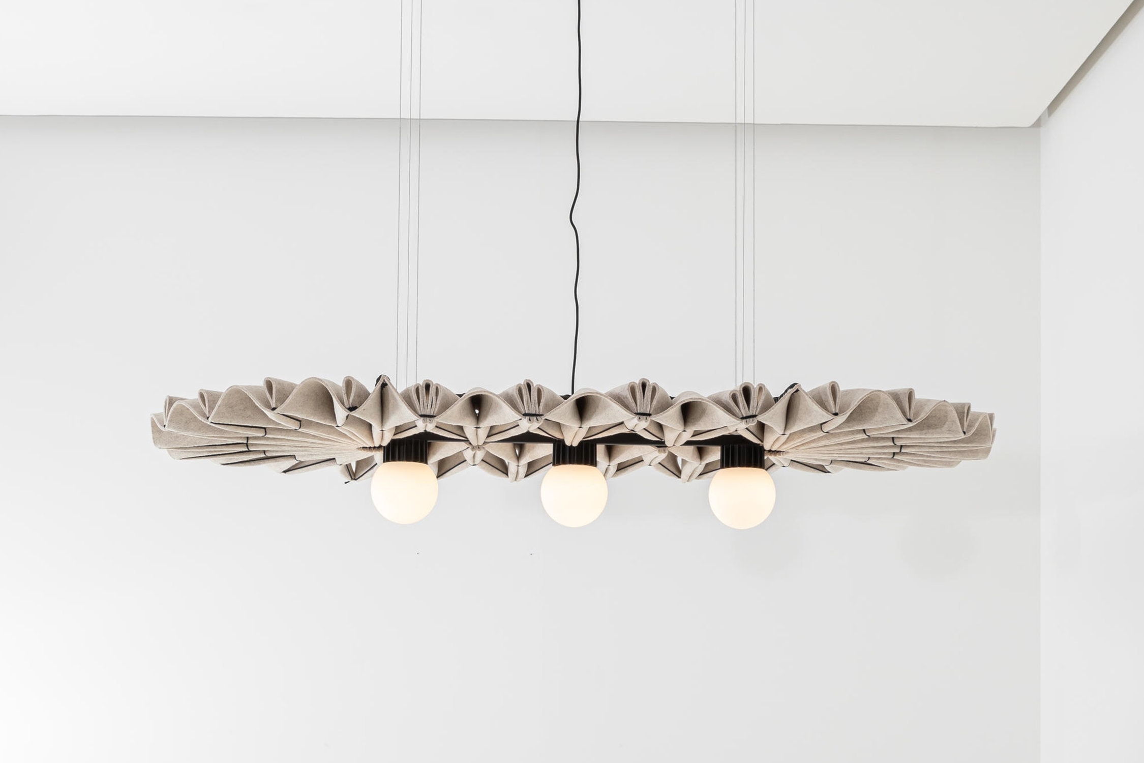 BUZZIPLEAT EDEL LONG - ACOUSTIC AND LIGHTING SOLUTION BY 13&9 DESIGN ...