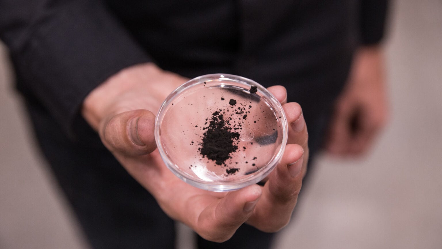 Smog Free Tower: world's first smog vacuum cleaner - THE Stylemate