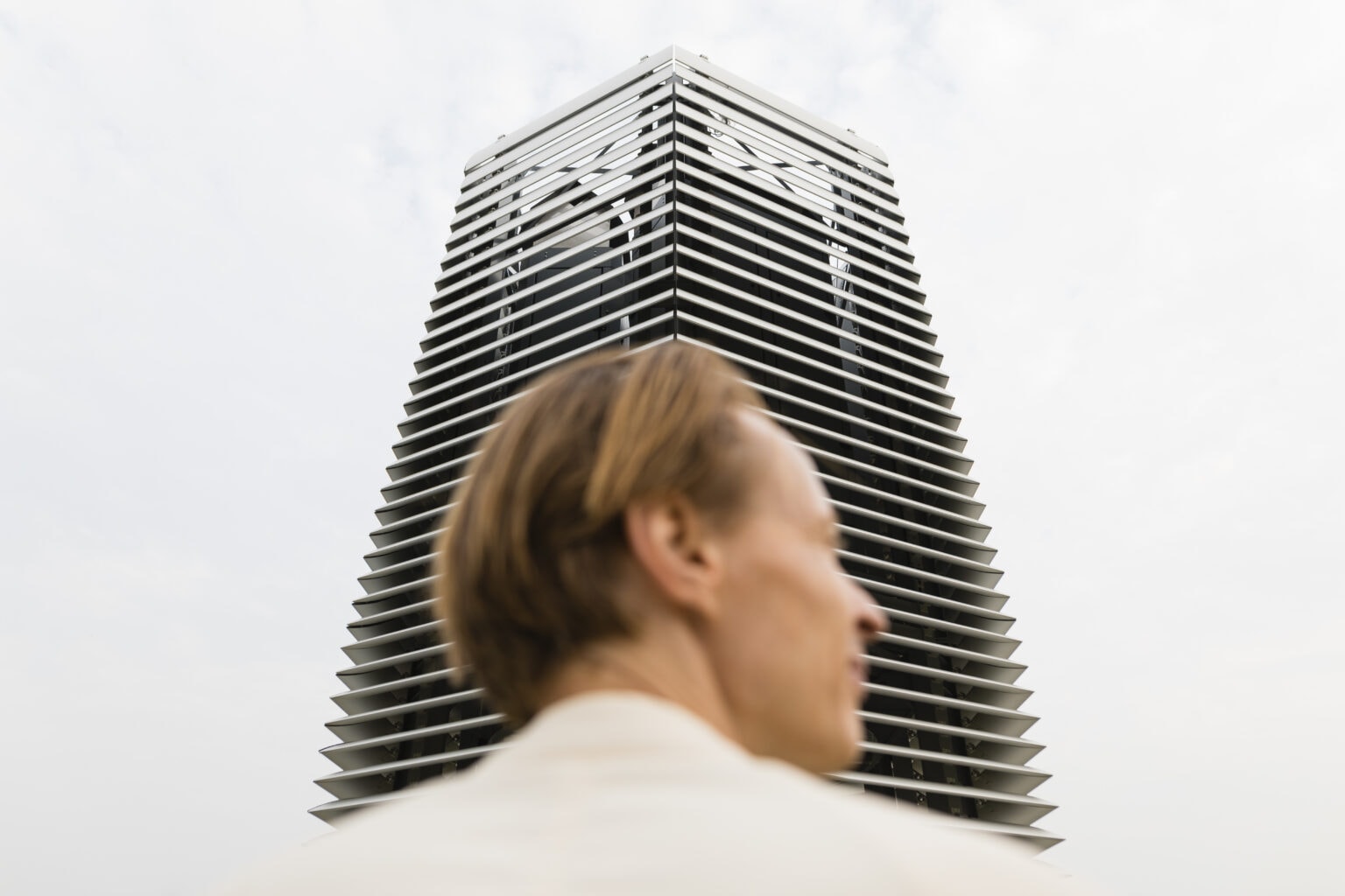 Smog Free Tower: world's first smog vacuum cleaner - THE Stylemate