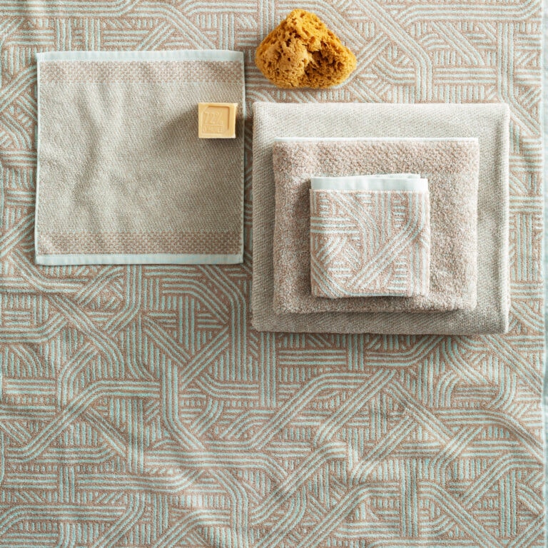 World Wide Things Collection: Get comfy at home. - THE Stylemate