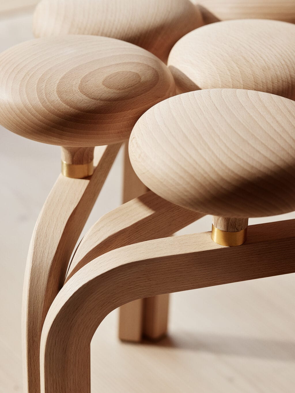 Fritz Hansen: The UTZON stool by JØRN UTZON - THE Stylemate