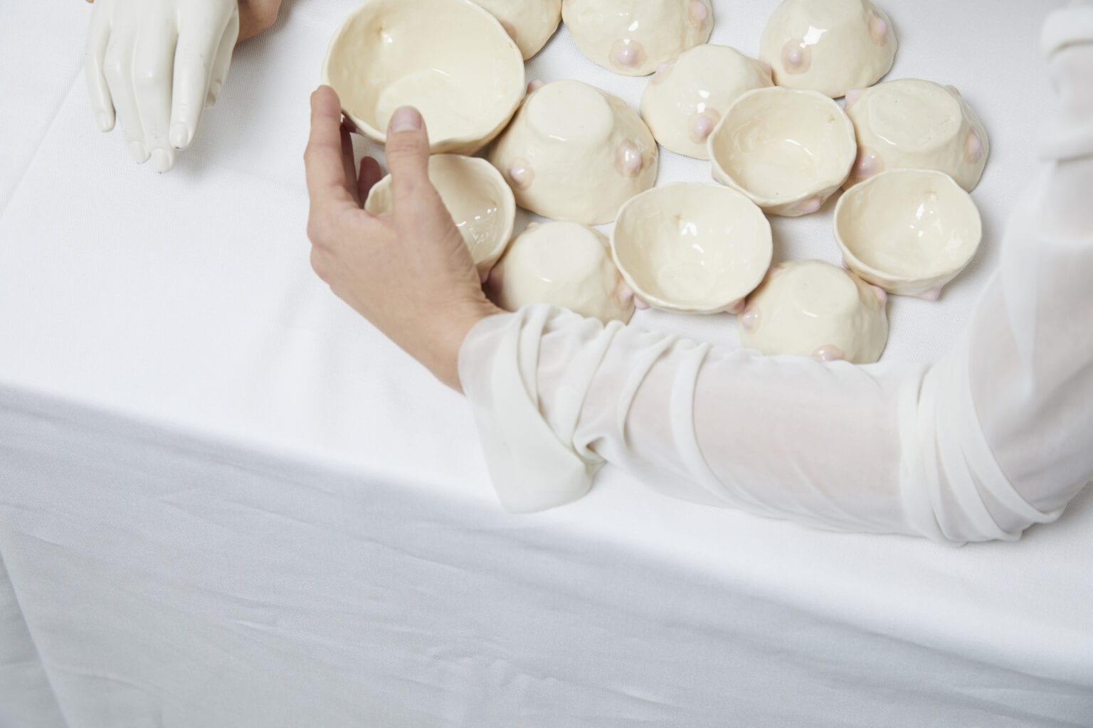 Anna Riess: fragility and transience - THE Stylemate