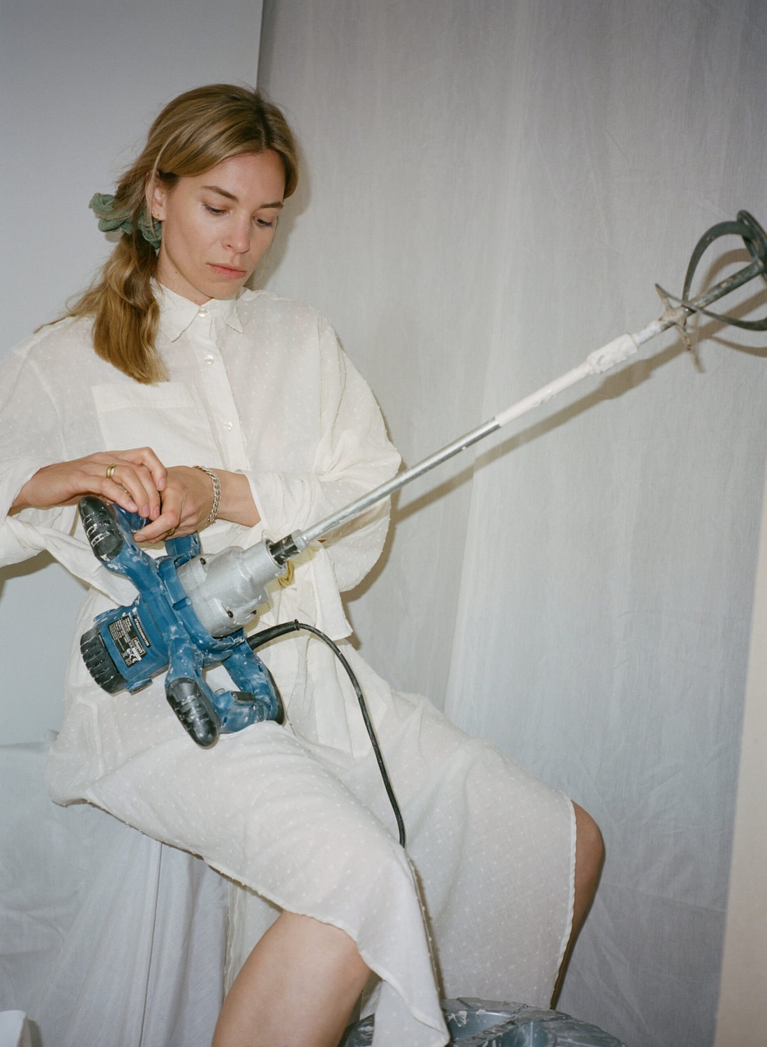 Anna Riess: fragility and transience - THE Stylemate