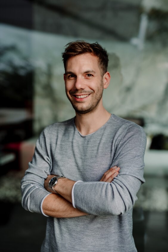 LARS NYSØM: Brand Campaign and Visual Statement - THE Stylemate