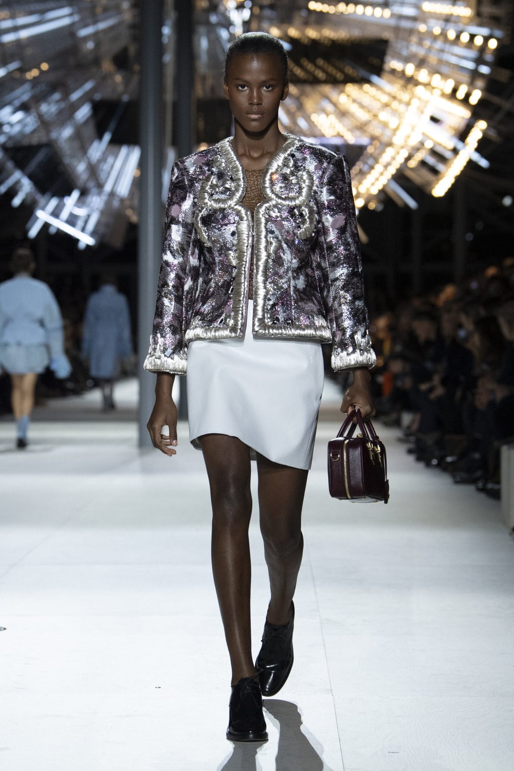 Louis Vuitton: Women’s Fall-Winter 2024 Fashion Show Collection - THE ...