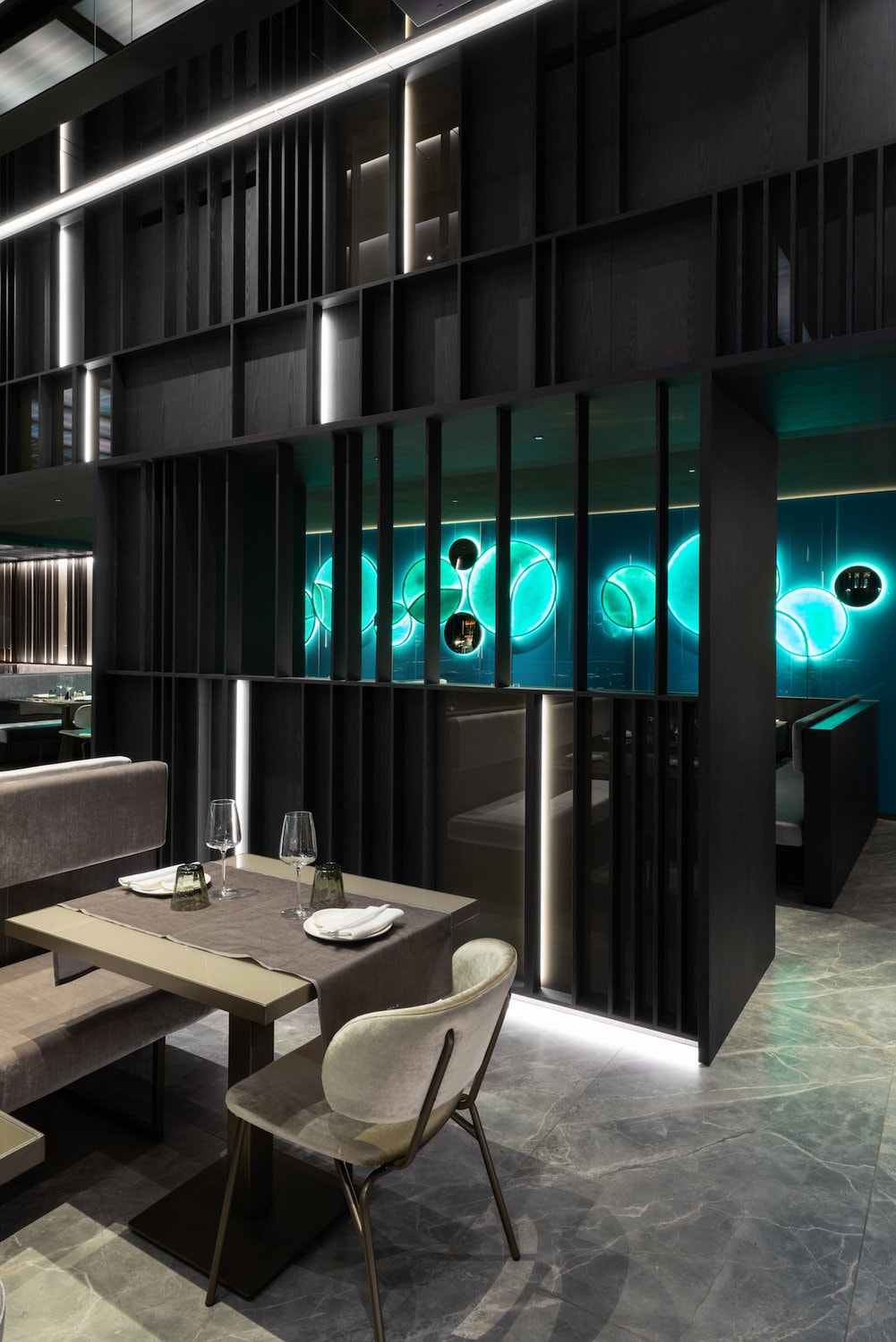 MOYA Restaurant, Italien: einzigartiges Ess-Erlebnis - THE Stylemate