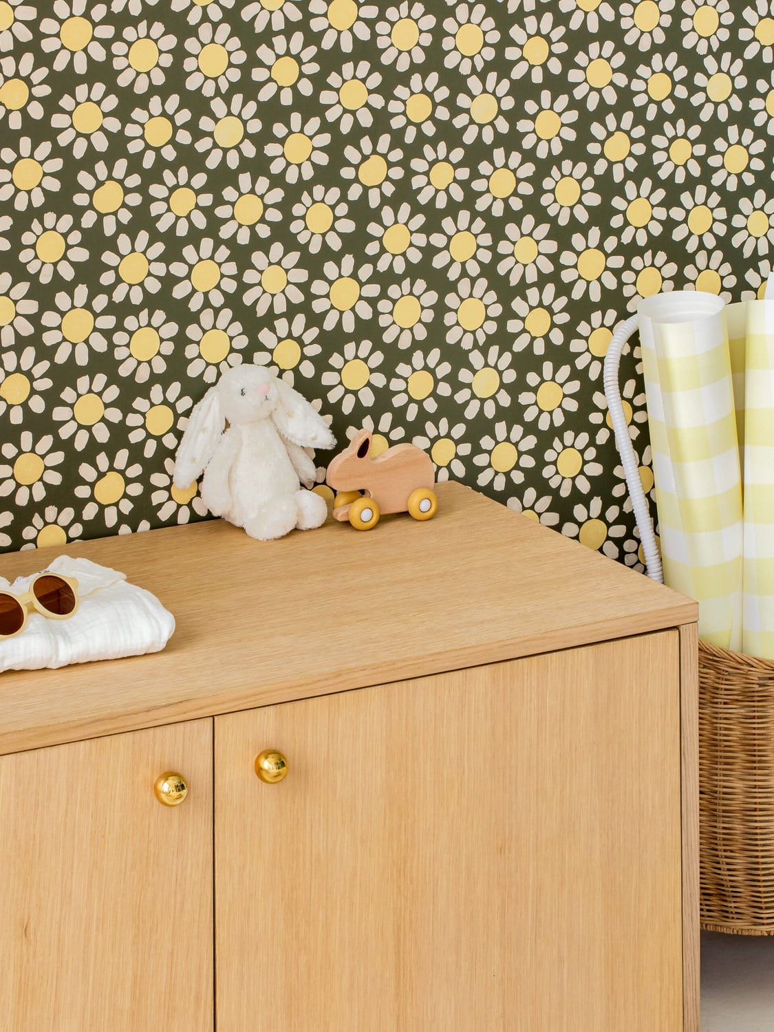 Plum x PaperMint: Exklusive Tapetenkollektion - THE Stylemate