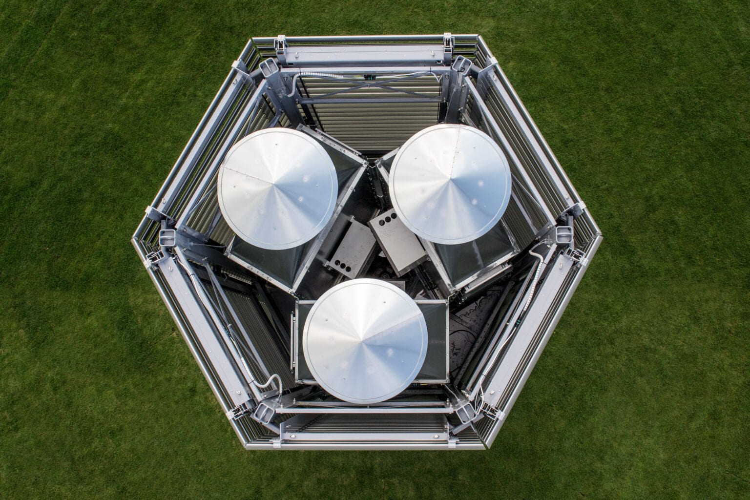 Smog Free Tower: world's first smog vacuum cleaner - THE Stylemate