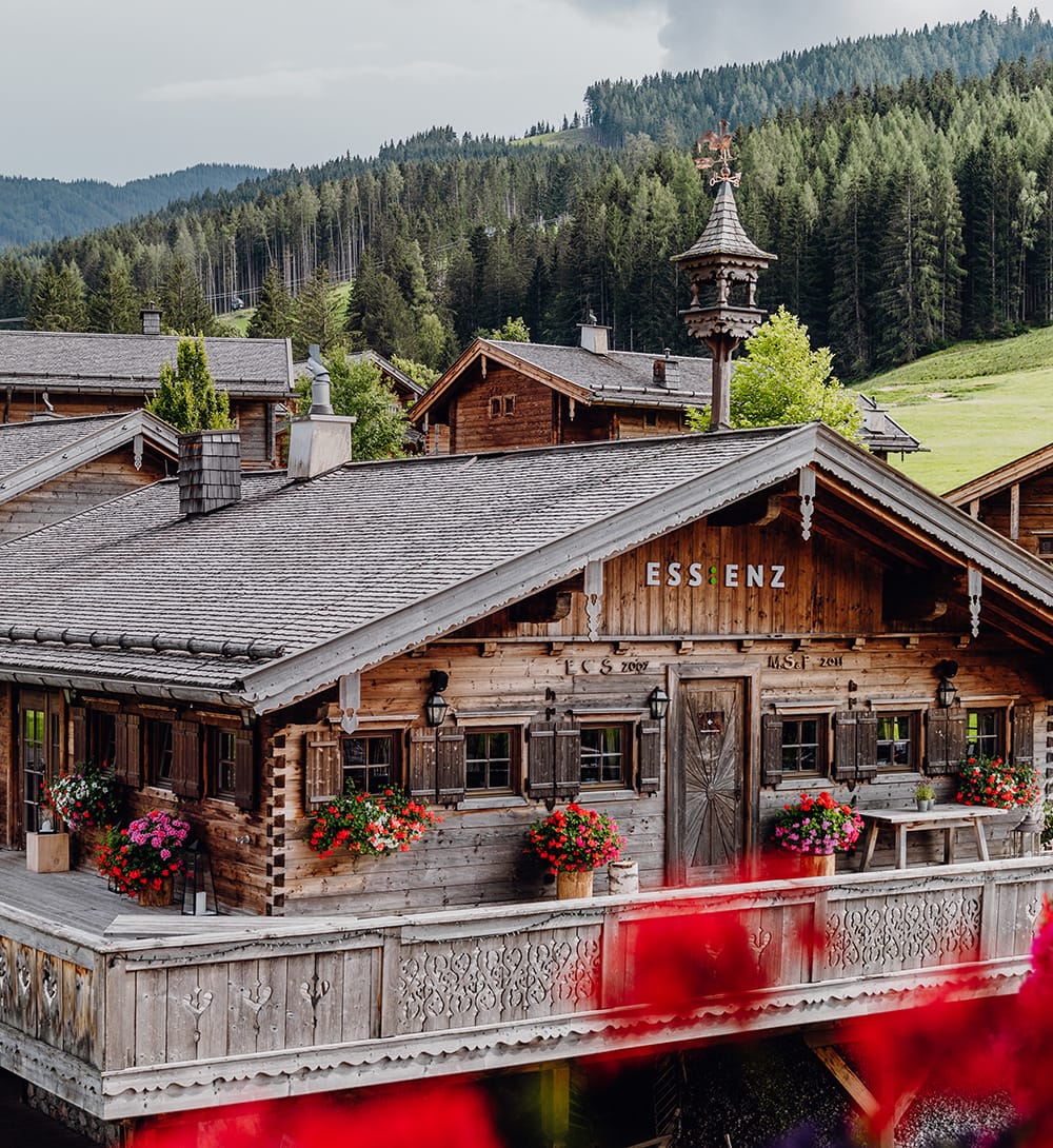 Naturresort PURADIES, Leogang, Österreich: Gruß, aus der Küche ...