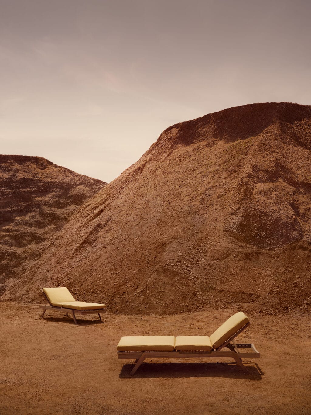 SYNTHESIS by UNOPIÙ: Iconic & contemporary - THE Stylemate