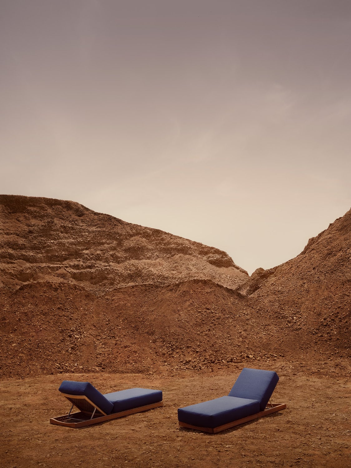 SYNTHESIS by UNOPIÙ: Iconic & contemporary - THE Stylemate