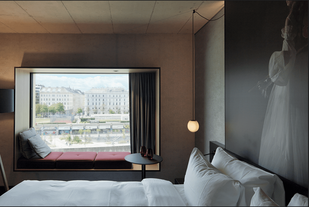 „THE ROCK" – The new Radisson Red VIienna Hotel - THE Stylemate