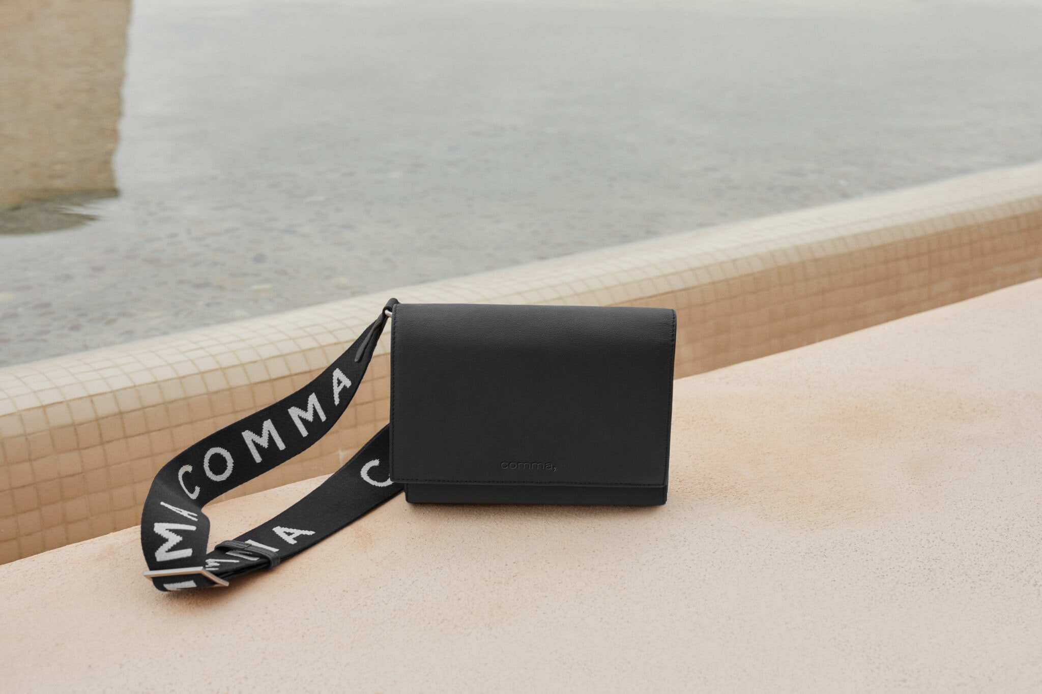 comma x LIEBESKIND BERLIN - THE Stylemate