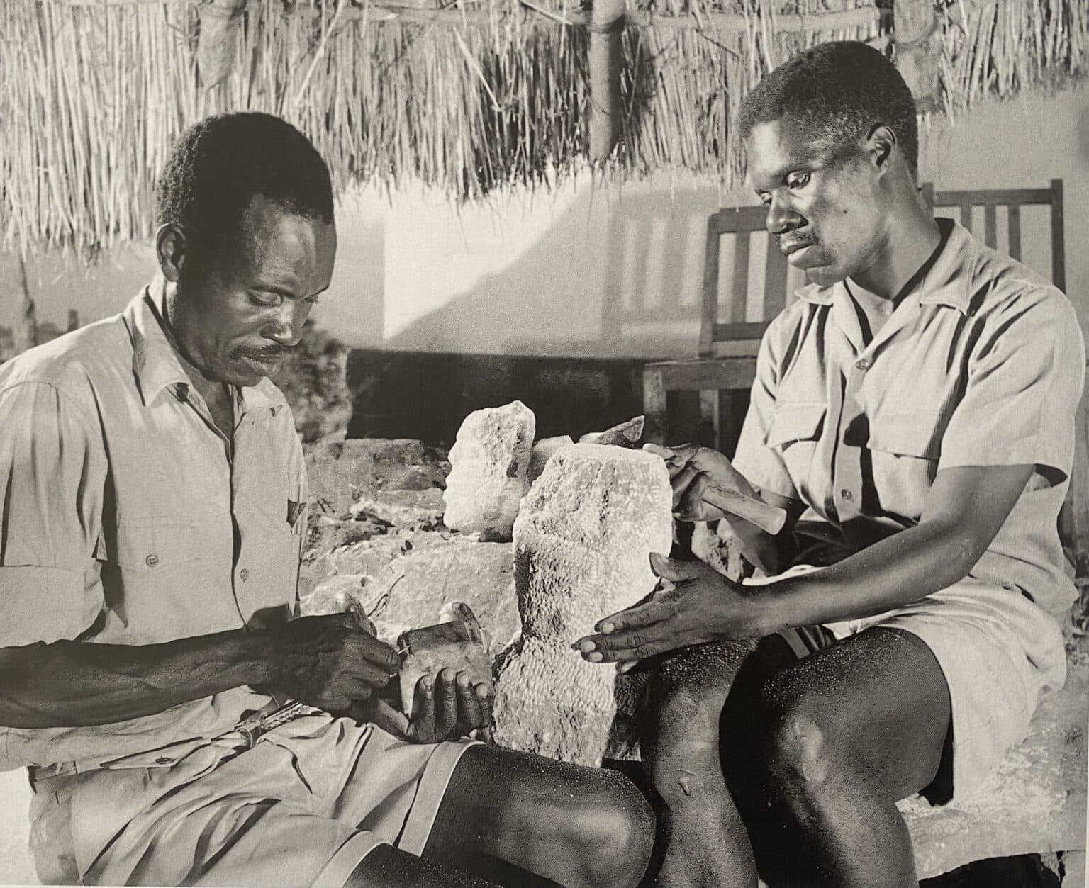 SPIRITS IN STONE: Zimbabwean Shona-Sculptures - THE Stylemate