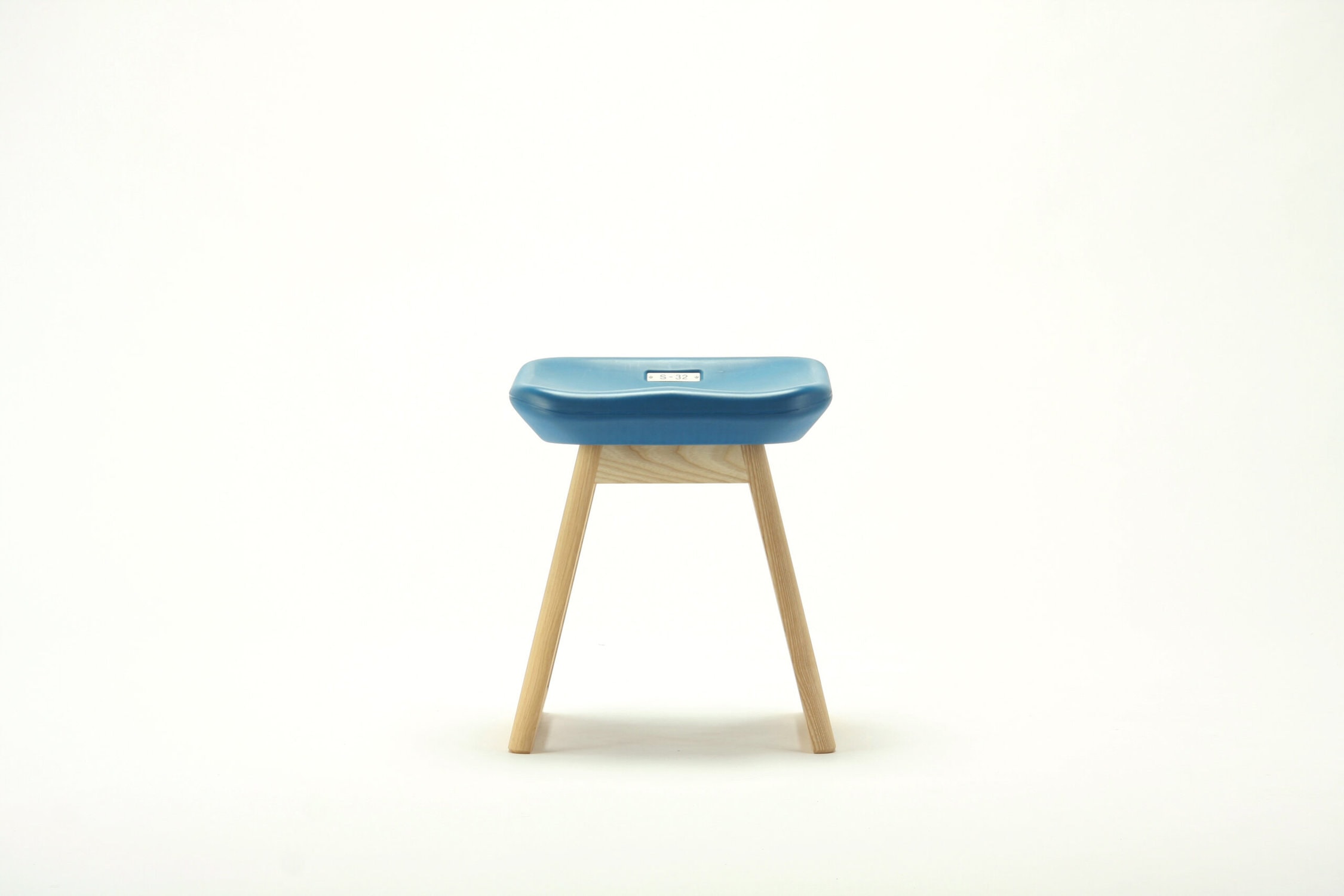 'TOKYO stool' by DRILL DESIGN - THE Stylemate